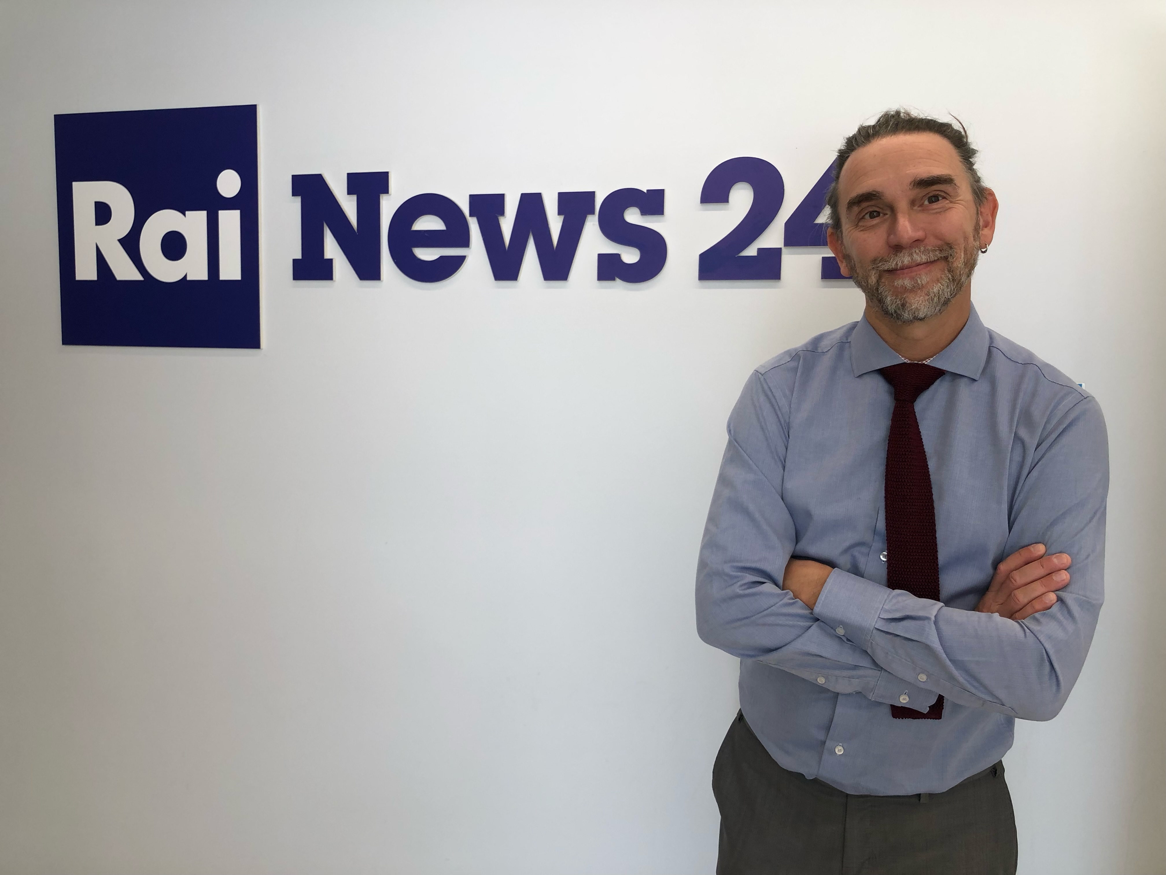 Il professor Fusari negli studi di Rai News 24 per raccontare l'app MIA ...